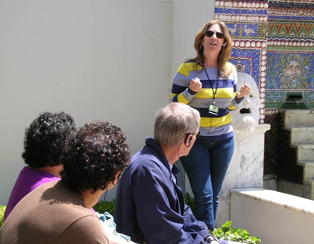 Let Me Tell You a Story: Docent Tours That Entertain and Educate ...