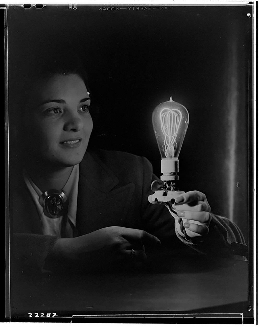 Photographing Electricity | Getty Iris